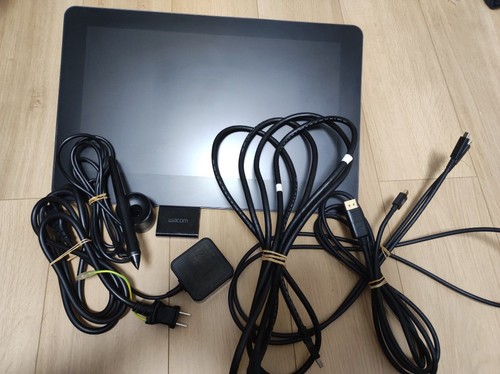 Wacom DTH-1620/K0 Cintiq Pro 16 Inch Pro Graphic LCD Pen Tablet Black ...