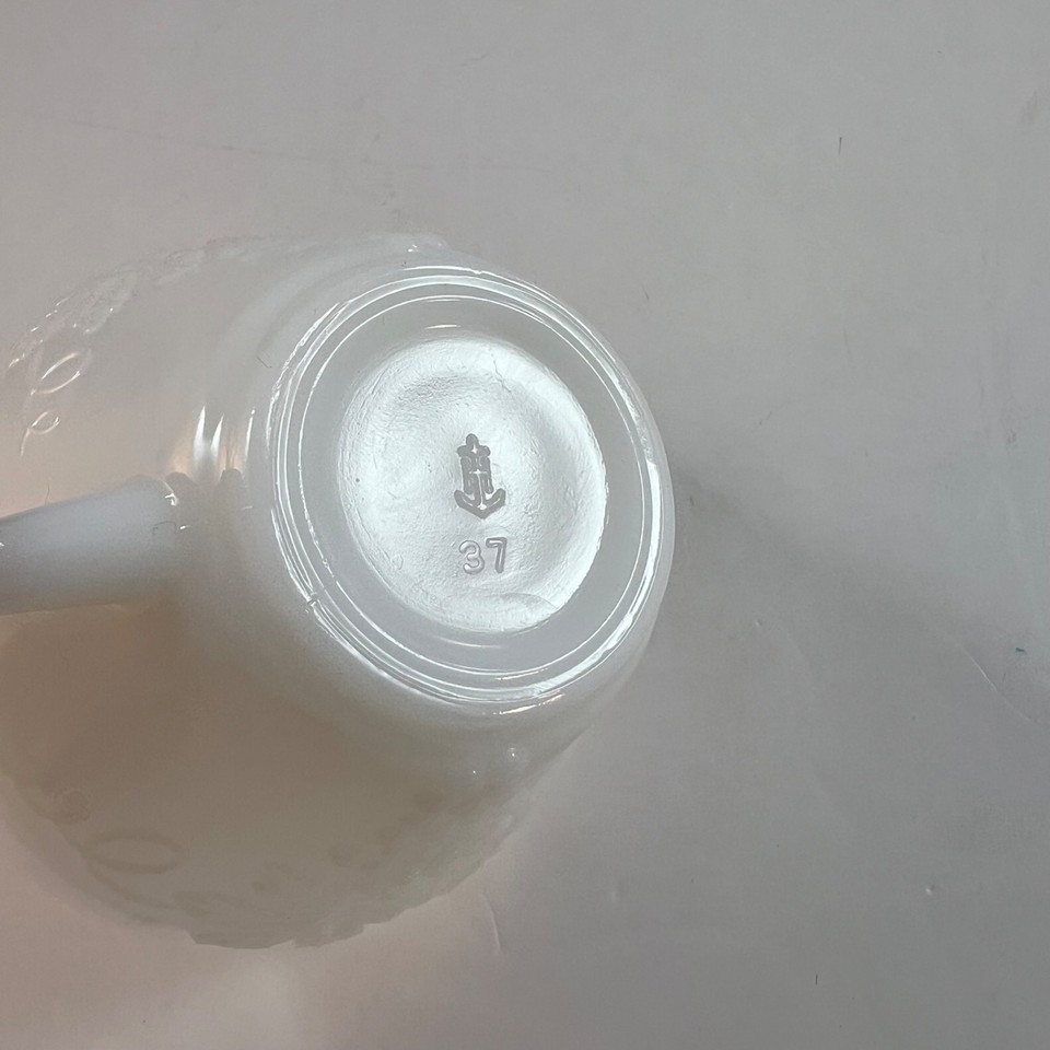 Anchor Hocking Harvest Grape Cups Milk Glass 10 Punch Cups 8 Hooks | eBay