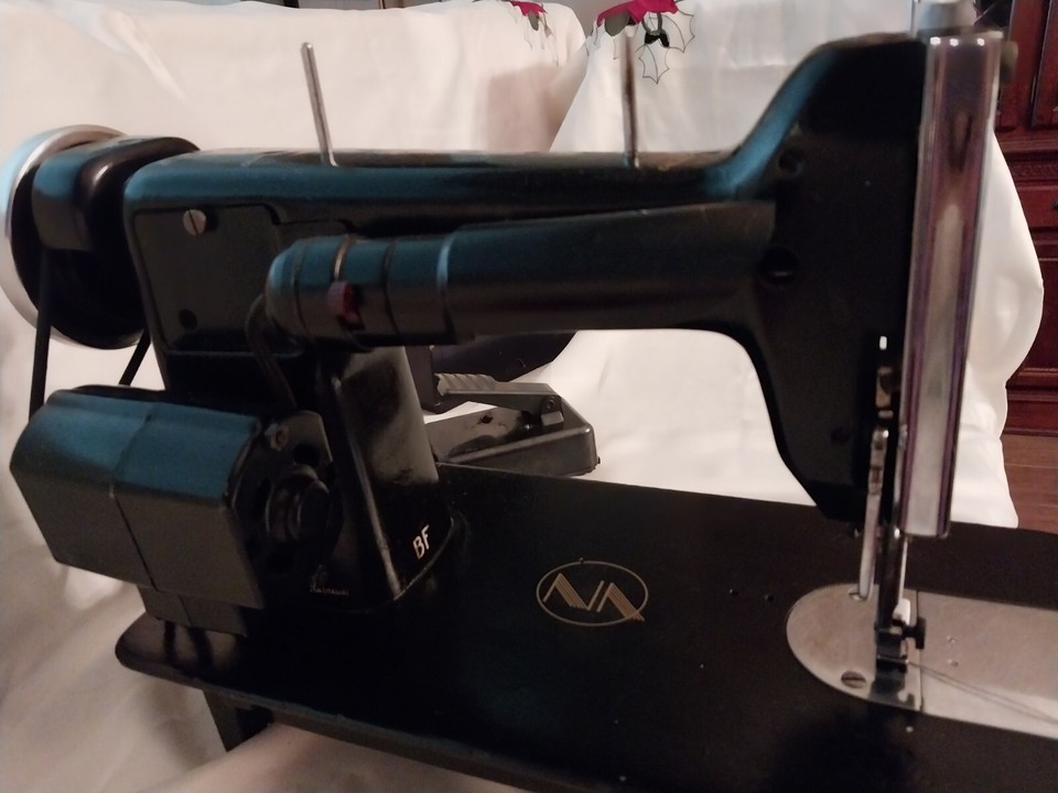 Vintage Italian Necchi Model BF Sewing Machine Head | eBay