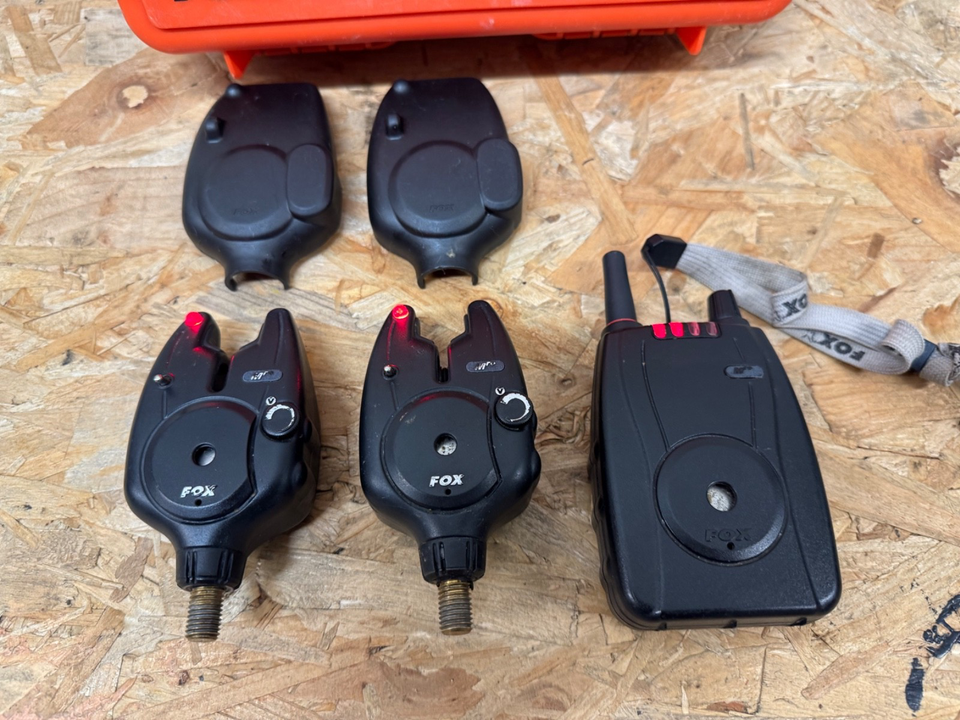 CARP COARSE FISHING TACKLE - FOX MR+ ALARMS AND RECEIVER, 2 ROD SET ...