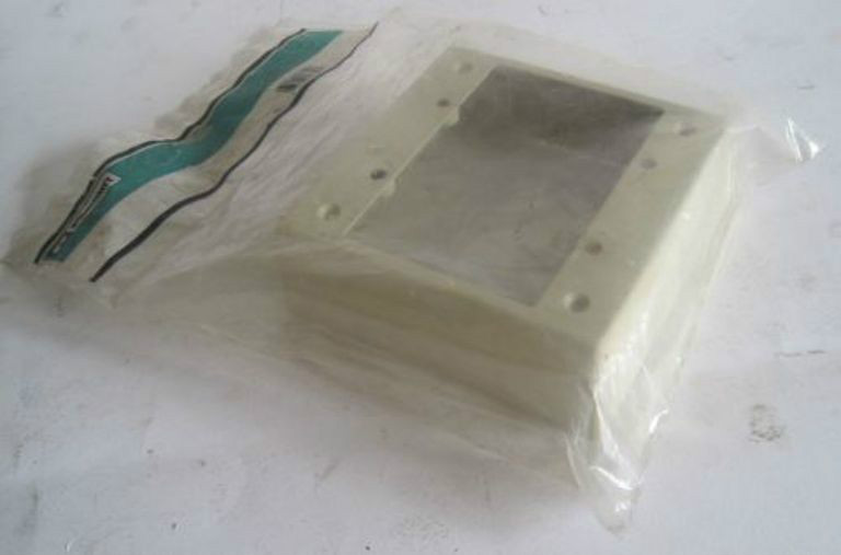 PANDUIT IVORY SURFACE MOUNT JUNCTION COVER BOX PART# JBC3510WH-2G / NIB ...