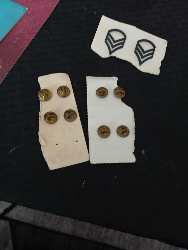 US ARMY STAFF SERGEANT (E-6) SUBDUDED ARMY MILITARY RANK PINS PFC and ...