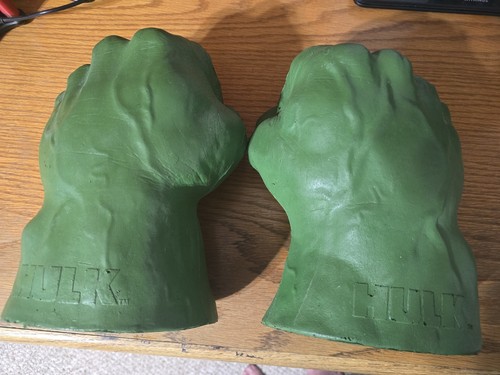 MARVEL 2003 Incredible Hulk Foam Smash Fist Hands Glove Sound-Tested ...