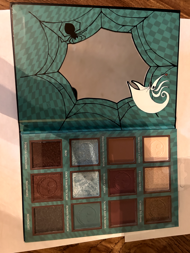 Taste Beauty Disney Tim Burton Nightmare Before Christmas Eyeshadow ...