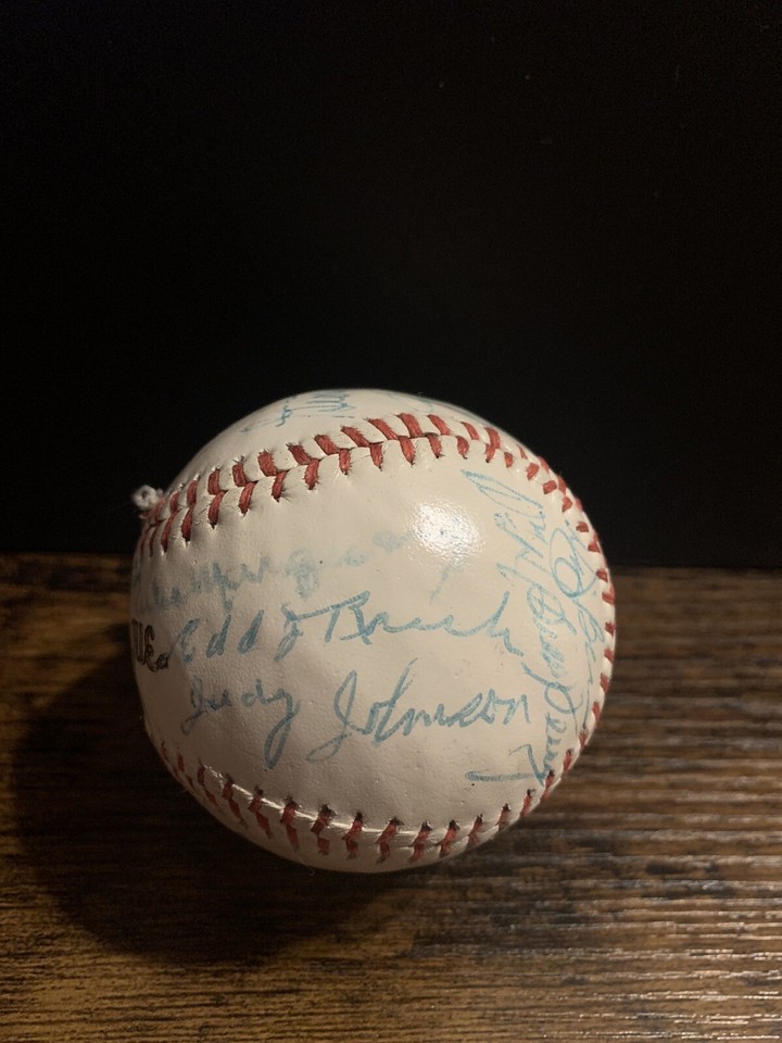 Yogi Berra Red Ruffing Cool Papa Bell Judy Johnson Multi Signed ...