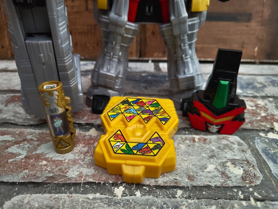 Power Rangers Dino Charge Deluxe Titano Megazord + Super Drive Charger ...