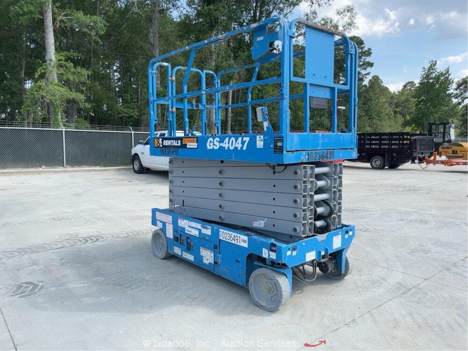 2018 Genie GS-4047 40' Electric Scissor Lift Man Aerial Platform 24V DC ...