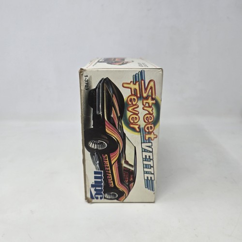 MPC Street Fever Vette Molded In Black Scale 1:25 Model Kit Vintage ...