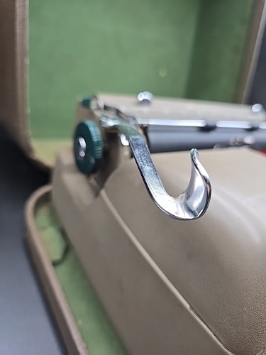 Remington Rand Quiet-Riter Miracle Tab Vintage Typewriter w/ Case (Read ...