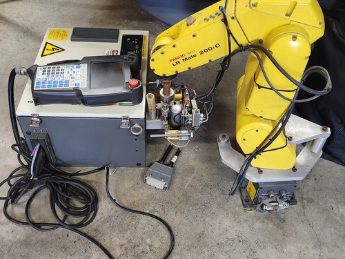 GE FANUC LR MATE 200ic Robot SYSTEM R-30iA MATE A05B-2551-B160 A06B ...