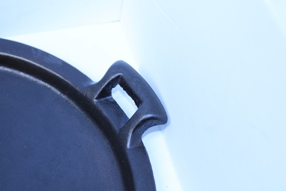 Oval Cast Iron Griddle / Sad Iron Heater No. 8 | eBay