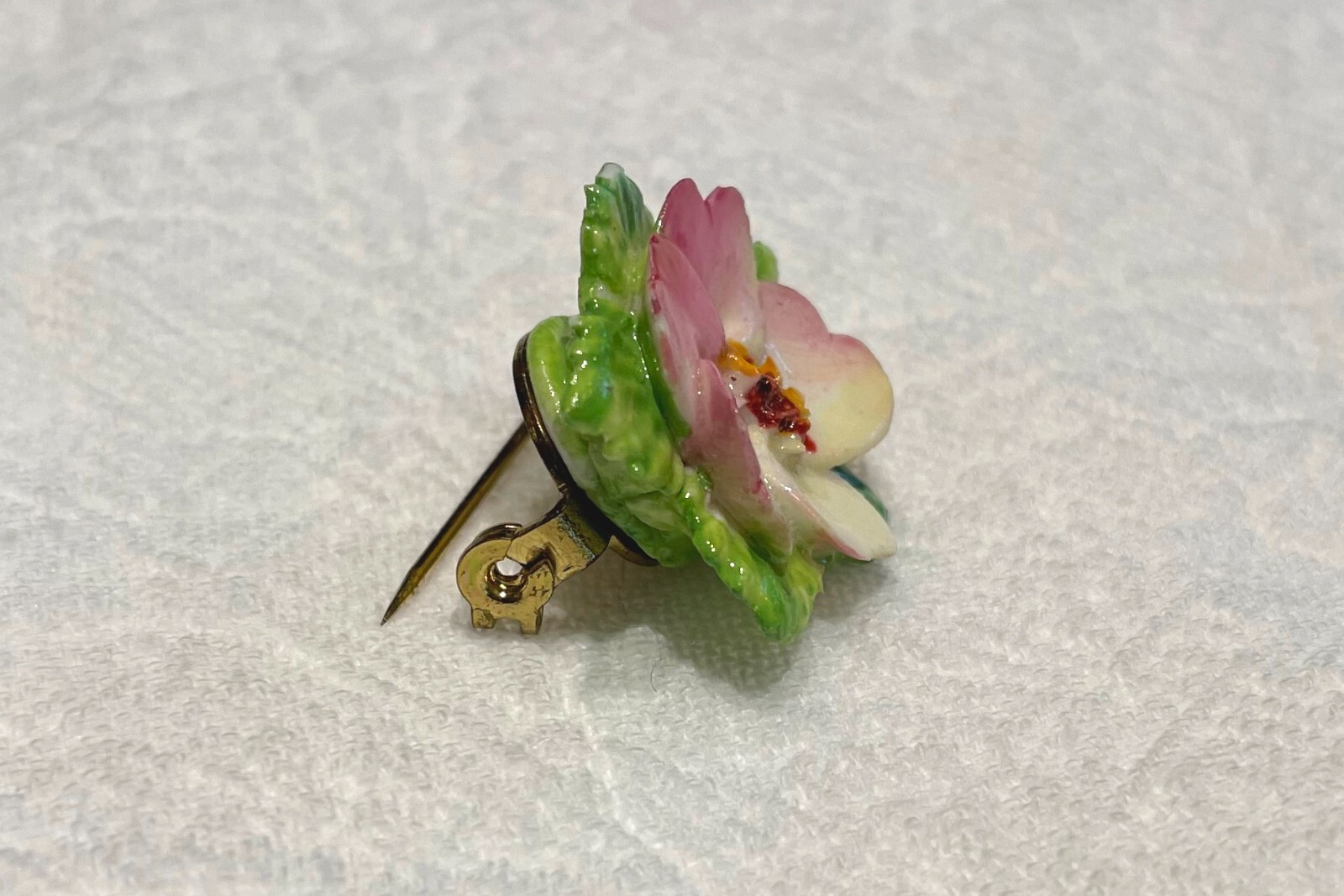 Made in England Porcelain Flower Pin – Pinkish or Lavender Colored Wild ...