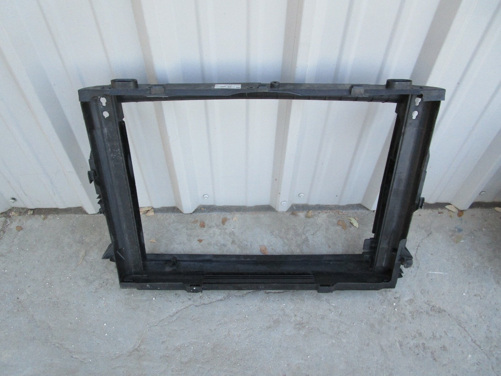 04 05 BMW 645ci Coupe e63 E64 Radiator Trim Support BEHR OEM F3 | eBay