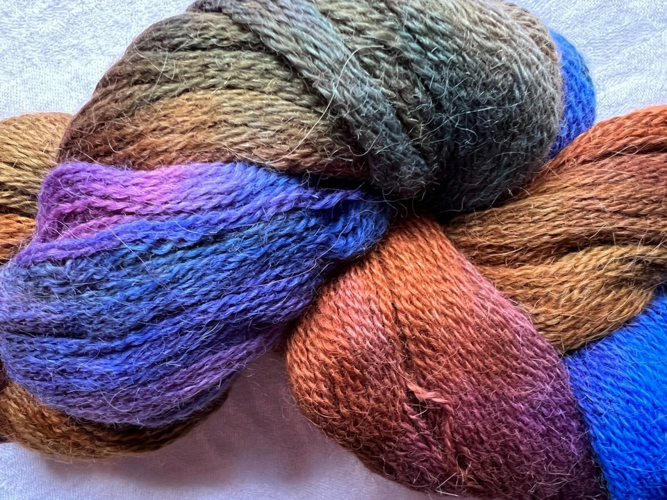 Fleece Artist Suri Blue Hand-dyed 50% Suri Alpaca, 50% Blue Face ...