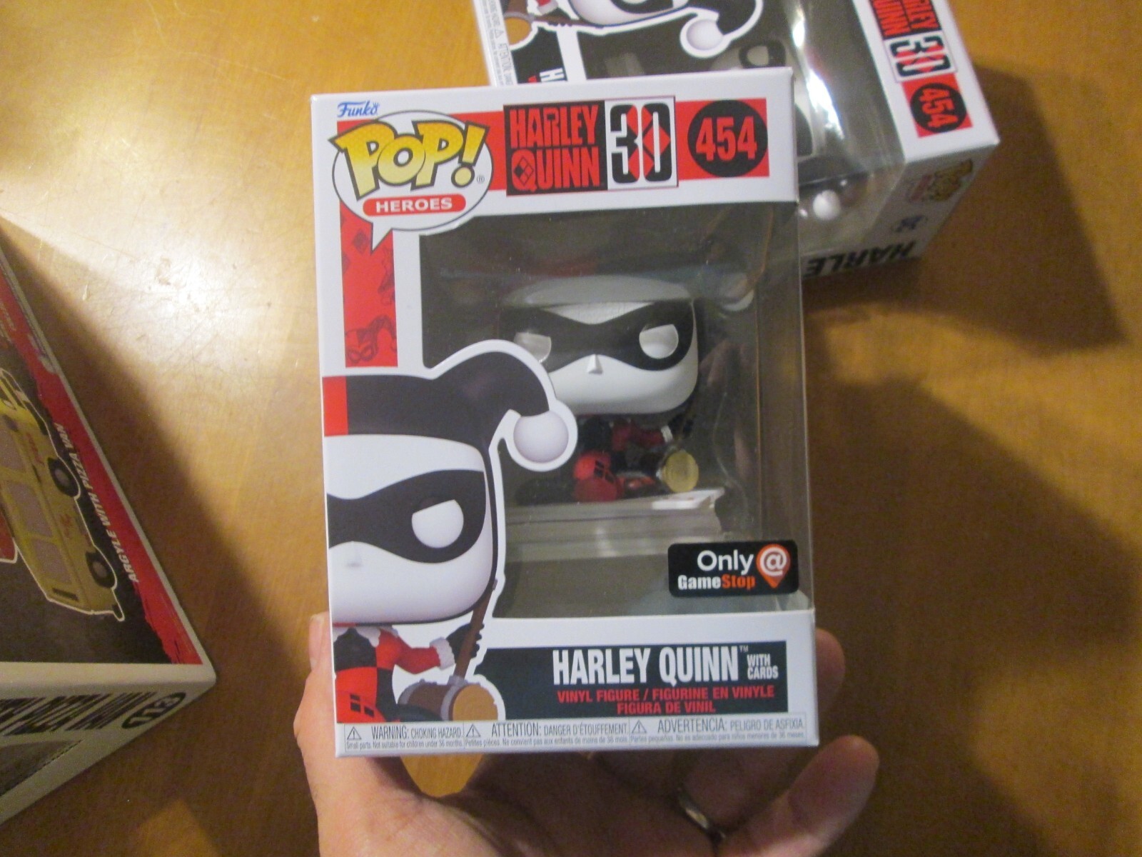 FUNKO POP HEROES HARLEY QUINN WITH CARDS 454 EXCLUSIVE GAMESTOP 30th ...