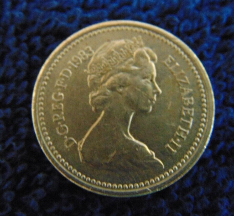 Three 1983 One Pound Queen Elizabeth II Coins RARE Year Upside Down ...