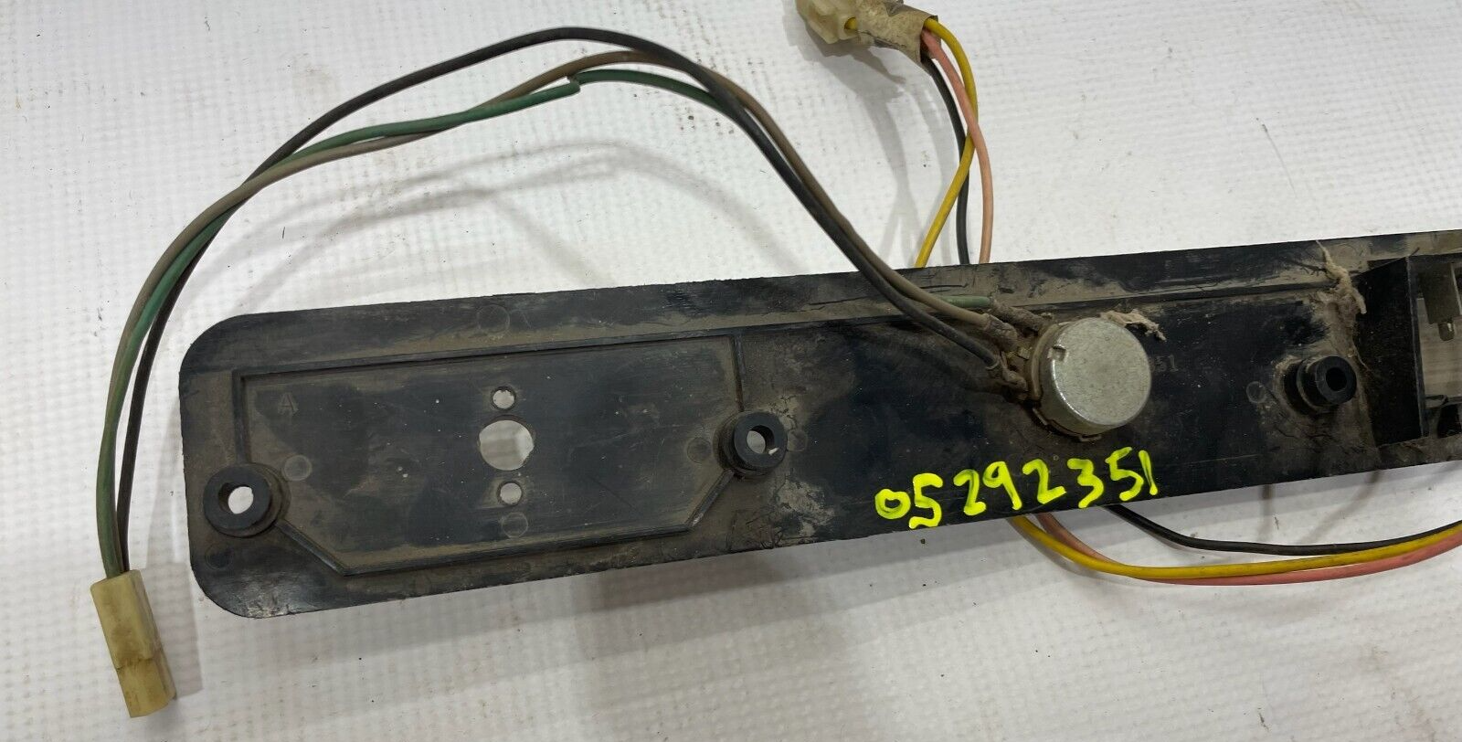 1971-1974 Mopar B Body Map Light RR Speaker Control Dash Trim Knob ...