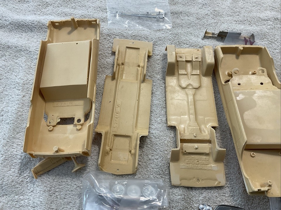 Modelhaus 1/25 Scale Resin Model Kit For Parts - Set of 5 | eBay