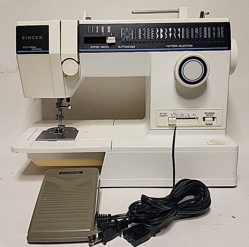 Singer Deluxe Free-Arm Sewing Machine 4562 90’s | eBay