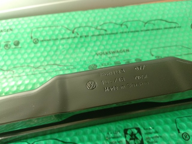 Genuine Volkswagen Retainer Plate 7P6-813-231 for sale online | eBay