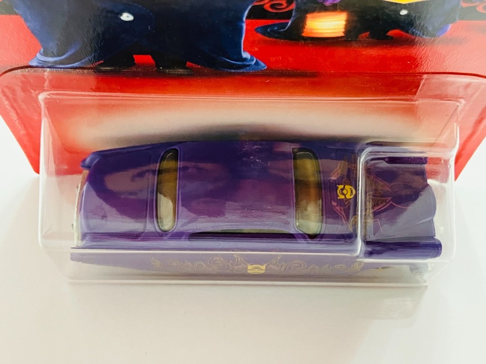 Hot Wheels 2018 DESPICABLE ME Minion Made FISH'D and CHIP'D Near Mint ...