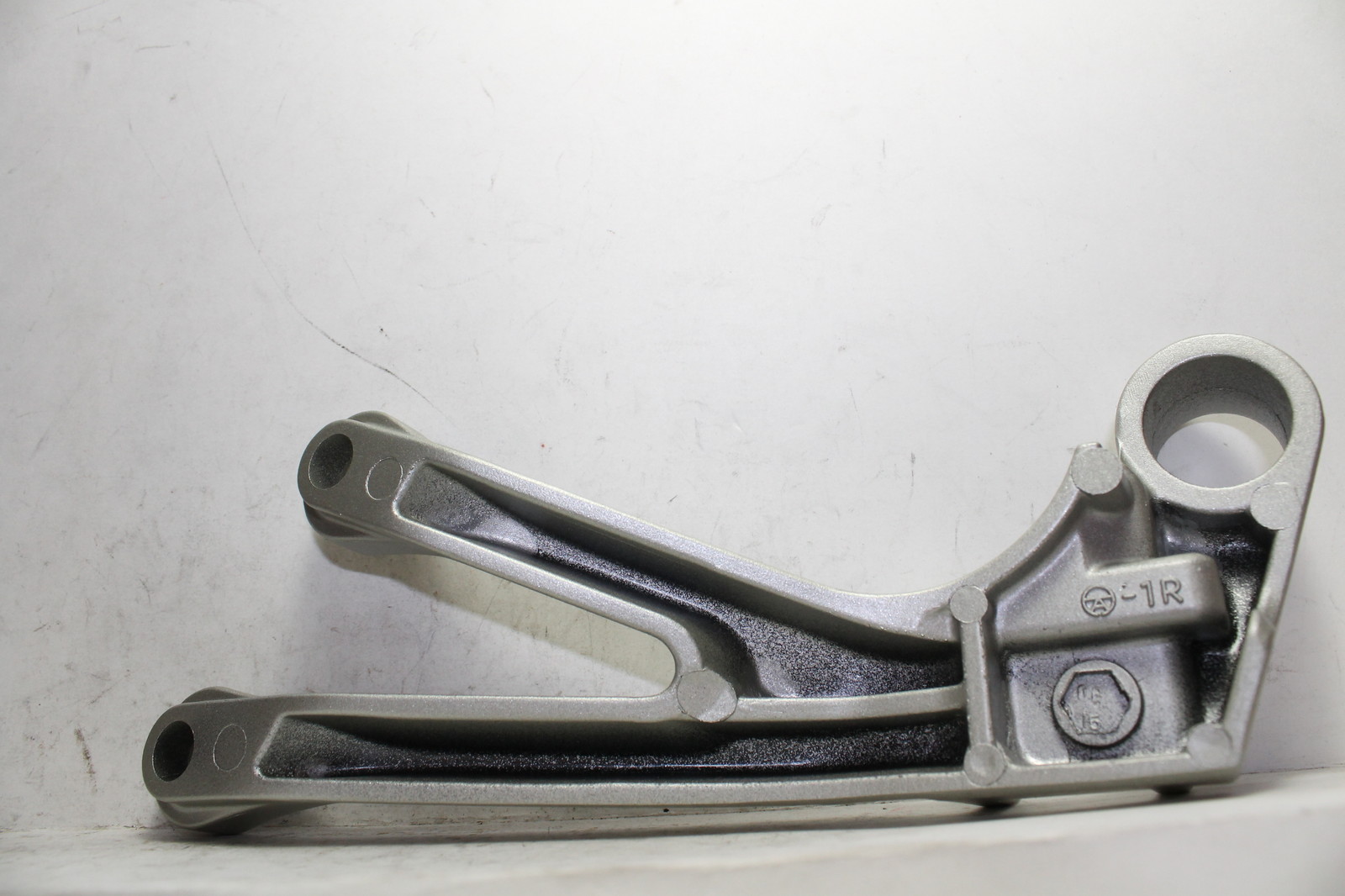 1998 KAWASAKI ZX600 (KB31) NOS OEM 35011-1879-TX RIGHT REAR FOOTPEG ...