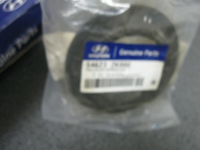 Genuine OEM Coil Spring Insulator for Hyundai 546232K000 for sale ...