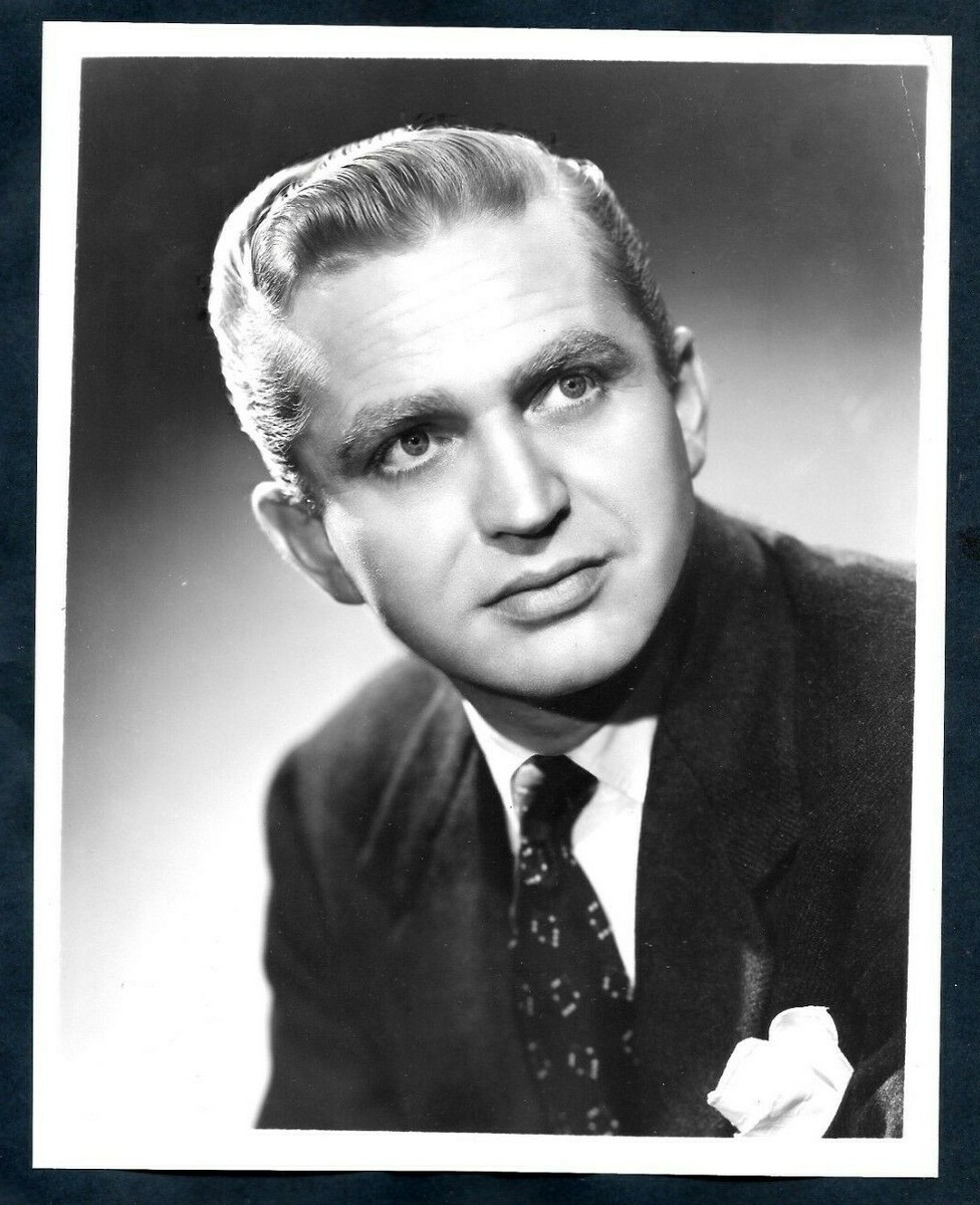 Karl Swenson's Instagram, Twitter & Facebook on IDCrawl