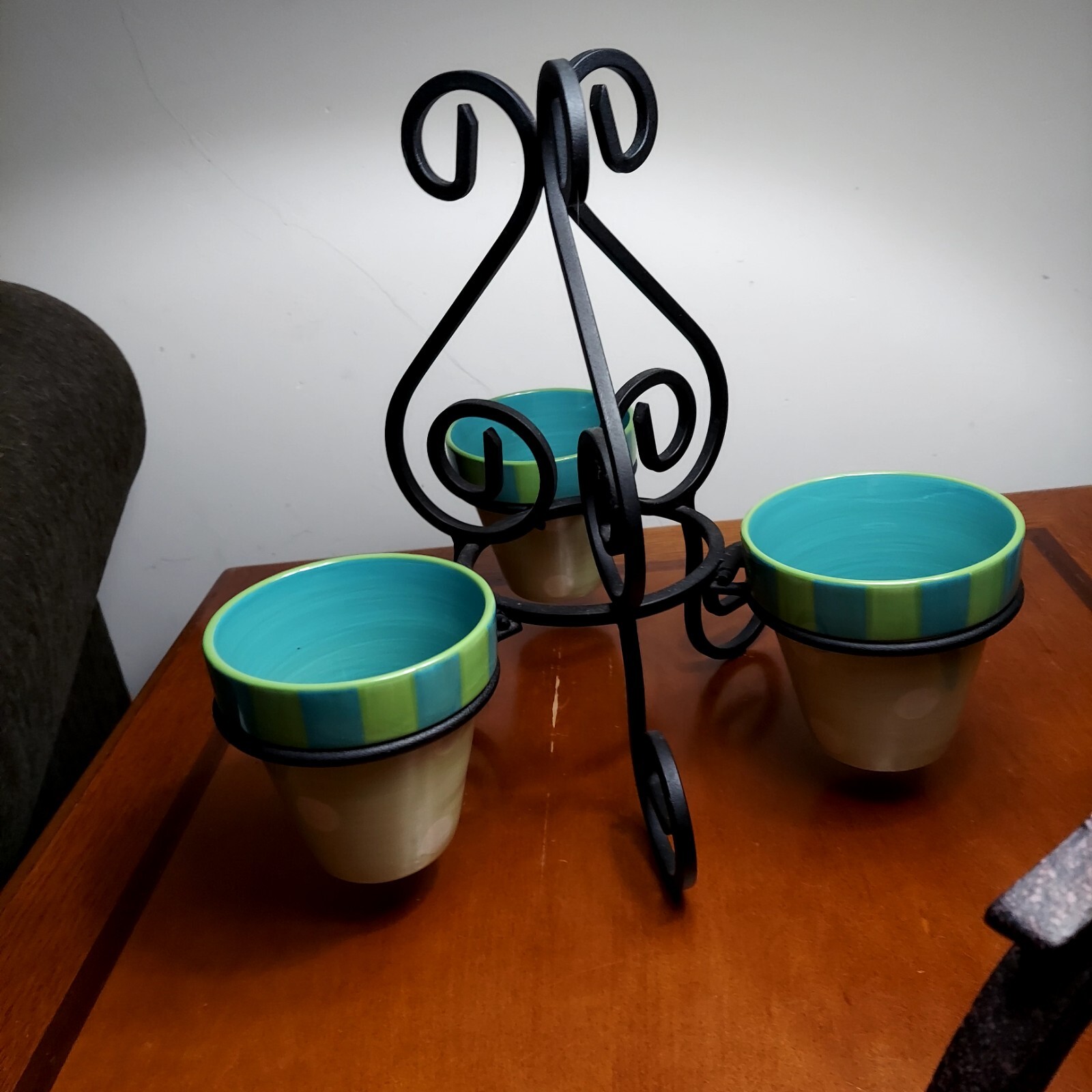 Southern Living at Home Gail Pittman Provence Pots and Iron Stand ...