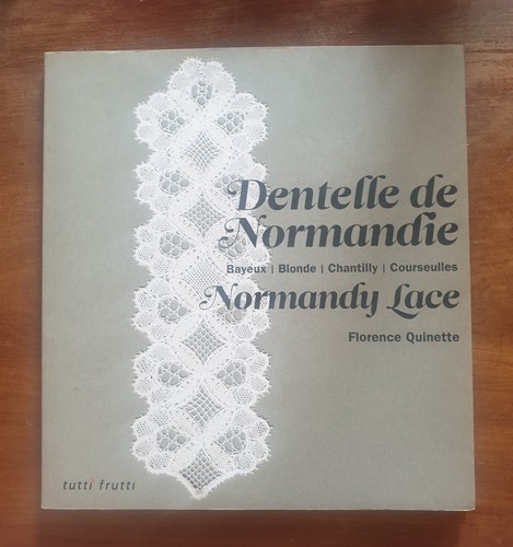 Dentelle De Normandie - Bayeux Blonde Chantilly Courseulles - Florence ...