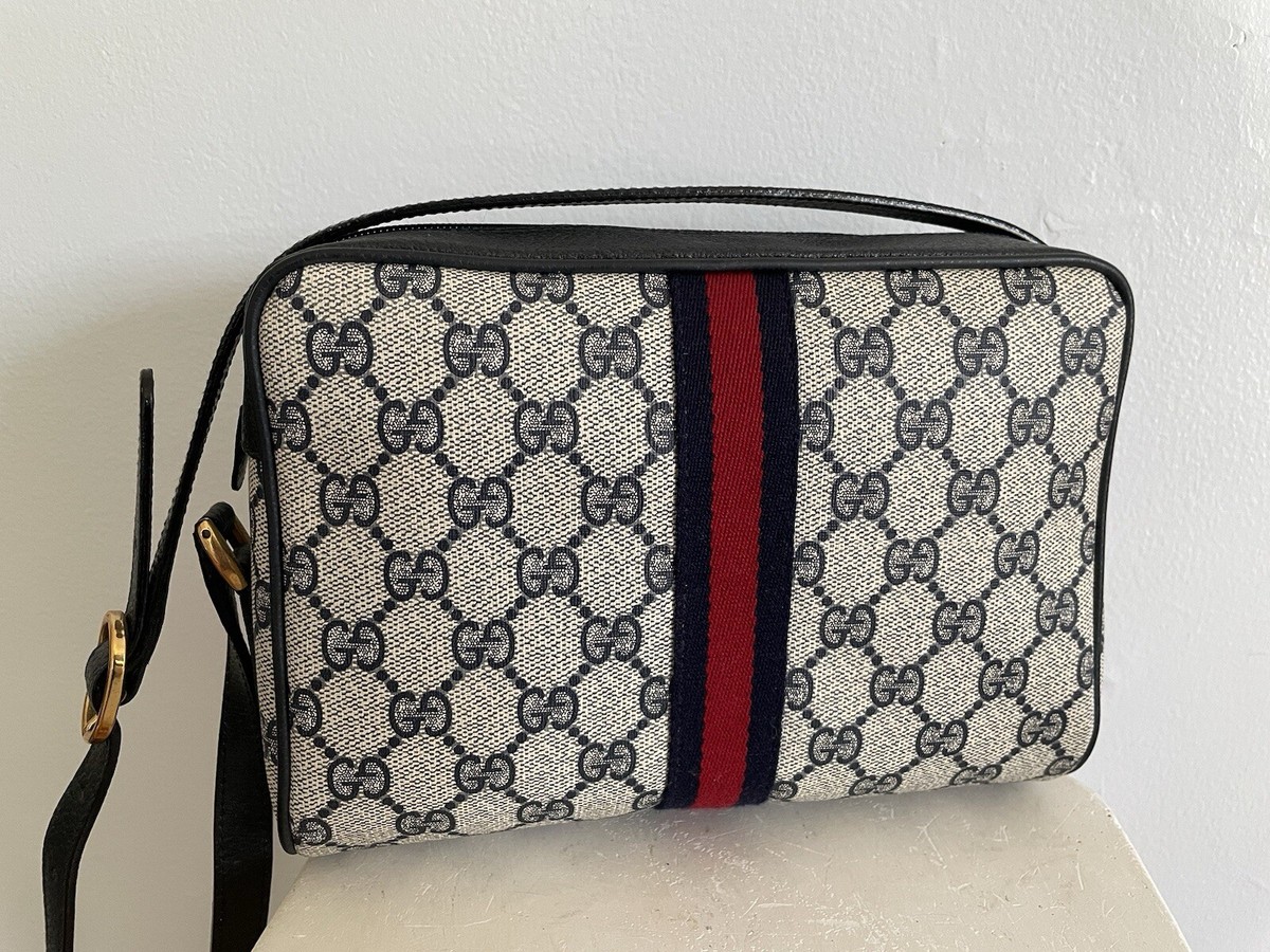 Authentic New Gucci Vintage 56.02.004 Blue Web GG Crossbody Authentic New Gucci Vintage 56.02.004 Blue Web GG Crossbody