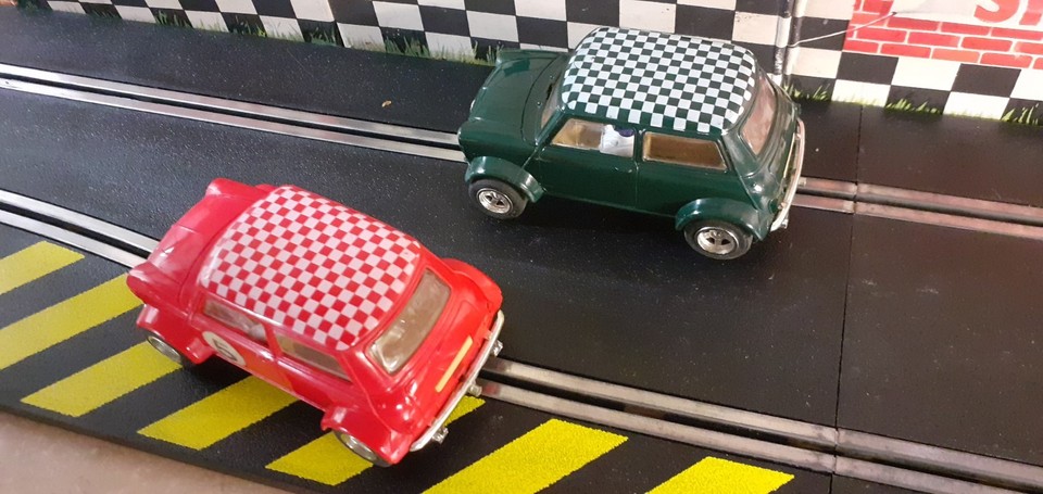 Scalextric C099 Mini Cooper.Pair Red & British Racing Green. Excellent ...