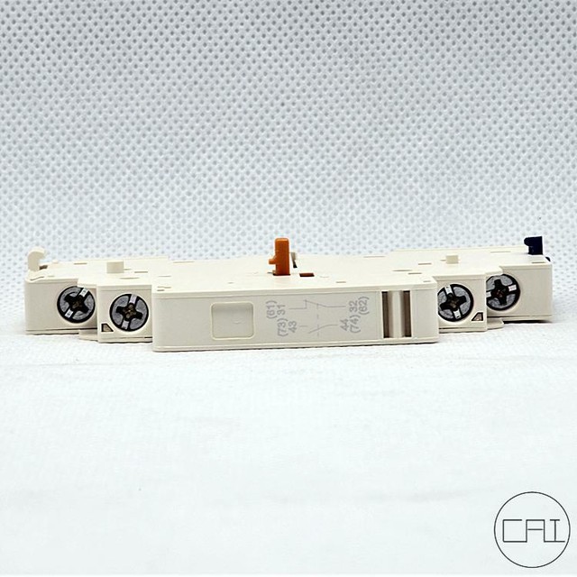 GE General Electric BCLF10 Front Mount 1-Pole Auxiliary Contact Block ...