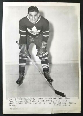 1946 NHL Associated Press Photo Maple Leaf Babe Pratt Suspended ...