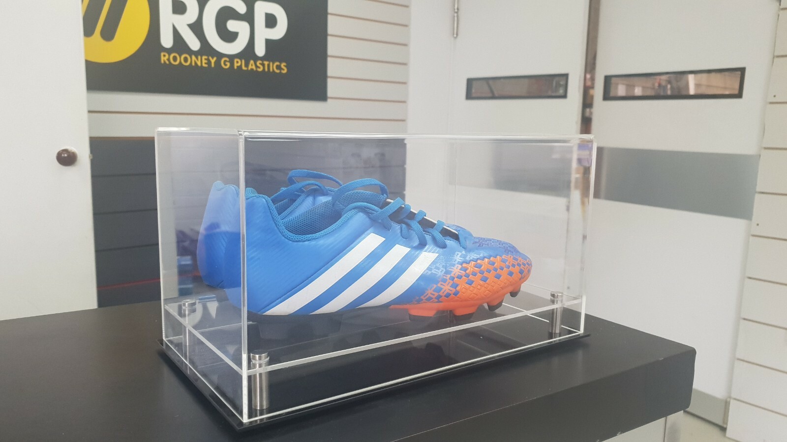 FOOTBALL BOOT DISPLAY CASE | eBay Australia
