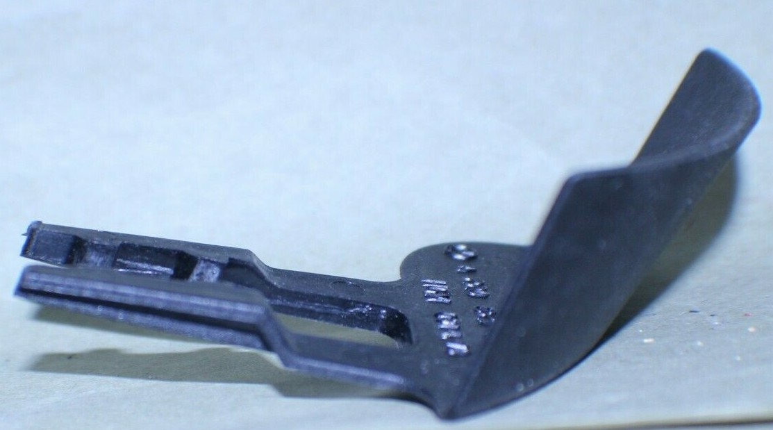 Mercedes Benz Trunk Trim Piece Boot Lid Used S430 S500 W220 A2208210336 ...