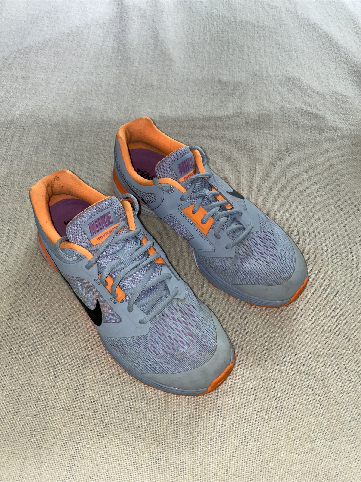 Nike Tri Fusion Run 749176-400 Women's Trainers Size 9 Grey-pink-orange ...