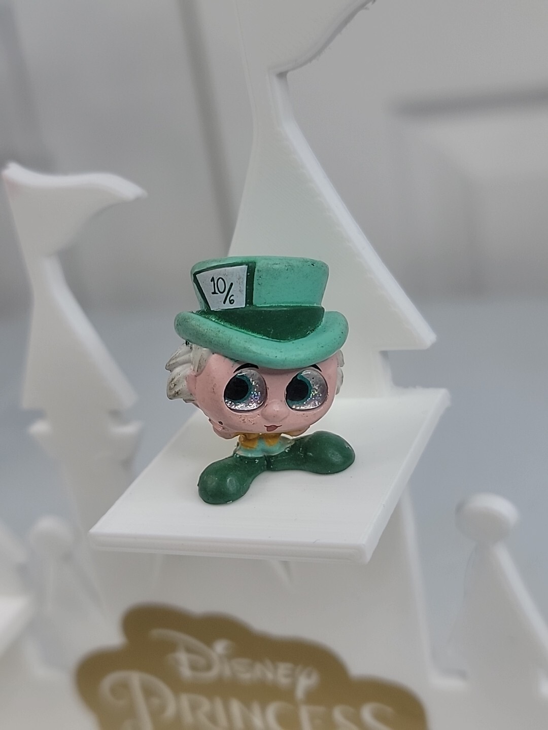 Disney Doorables Early Series Playset Mad Hatter ONLY from Alice in ...