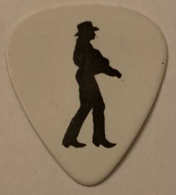 Alan Jackson Signature Yee Haw Silhouette White Guitar Pick W/Pass | eBay