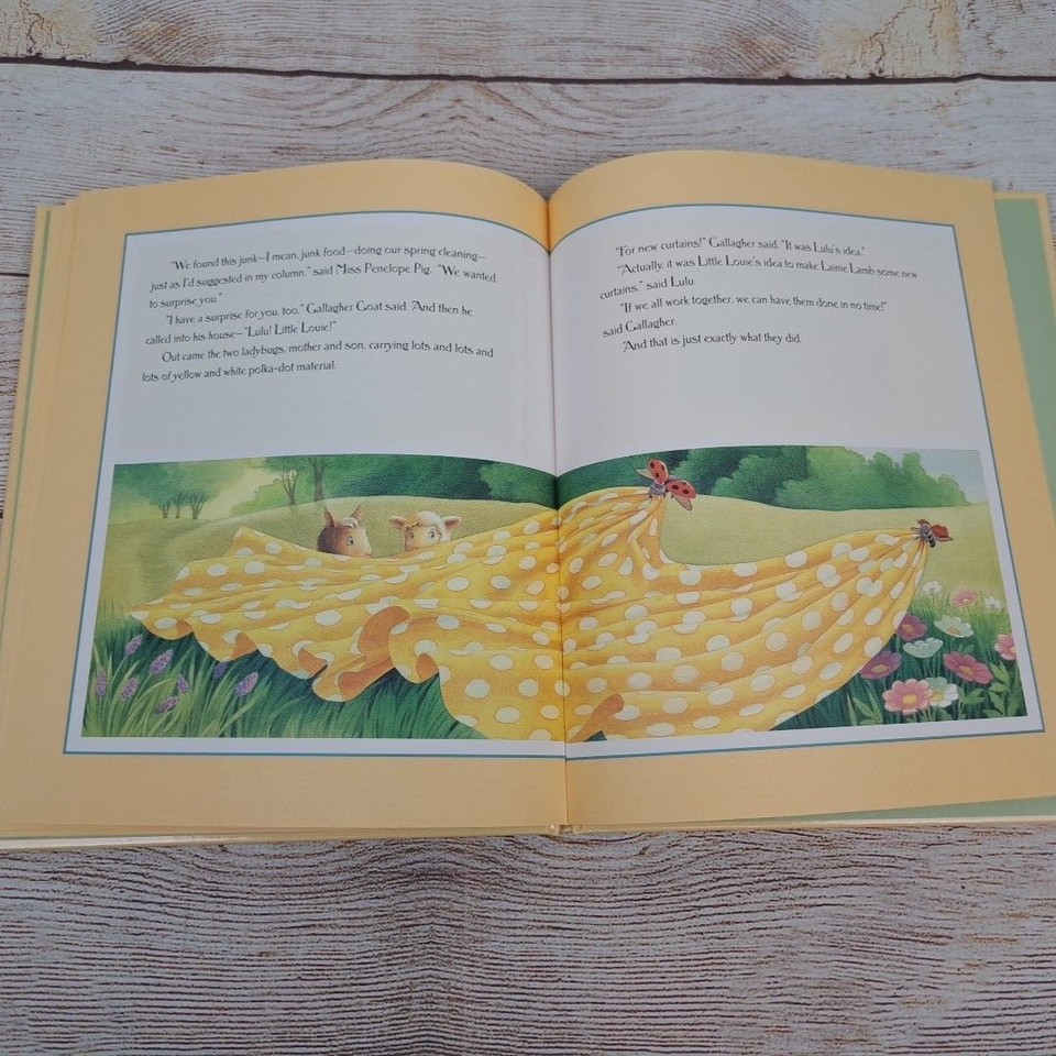 Friendship Saves the Day by Karen Ravn 1998 Hallmark Children's Story ...