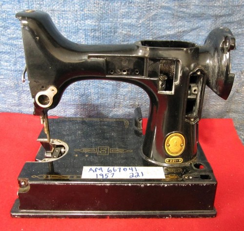 1957 SINGER 221 FEATHERWEIGHT SEWING MACHINE HULL FOR PARTS RESTORE | eBay