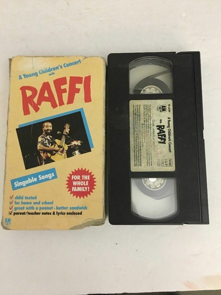 Raffi -A Young Childrens Concert With Raffi (VHS,1984)TESTED-RARE-SHIPS ...