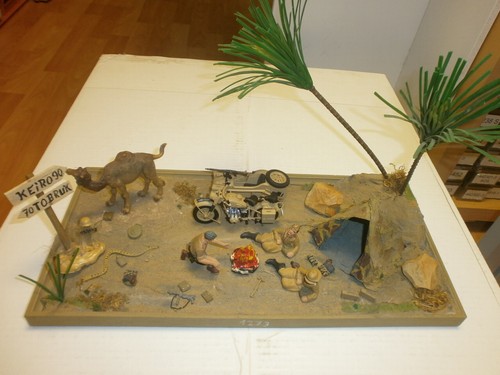 Pretty Diorama With 3 Elastolin Soldiers + Motorcycle To 2 13/16in ...