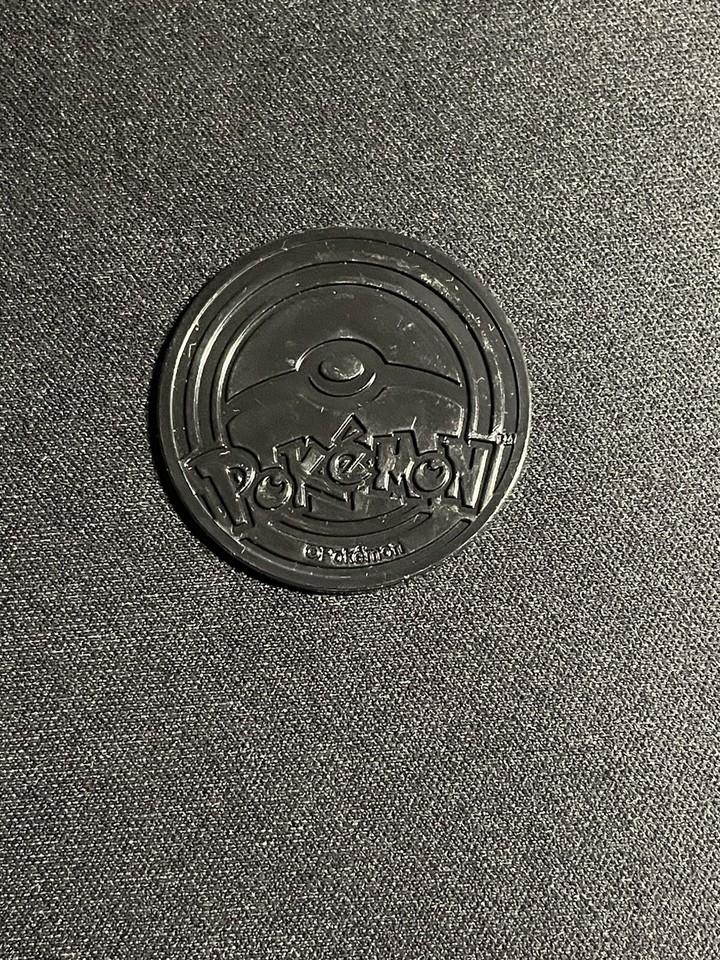 Pokemon TCG - Dragonite Standard Coin - Gold | eBay