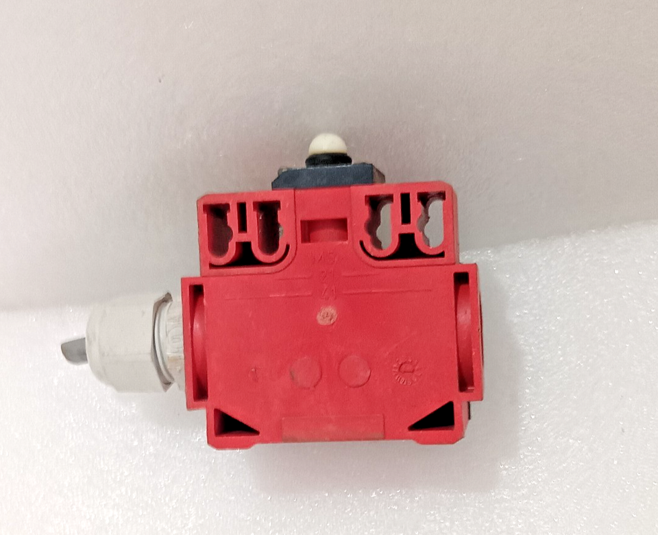 BERNSTEIN 608.5171.109 (Bi2-SU1Z) LIMIT SWITCH (60947) (FREE SHIPPING) | eBay