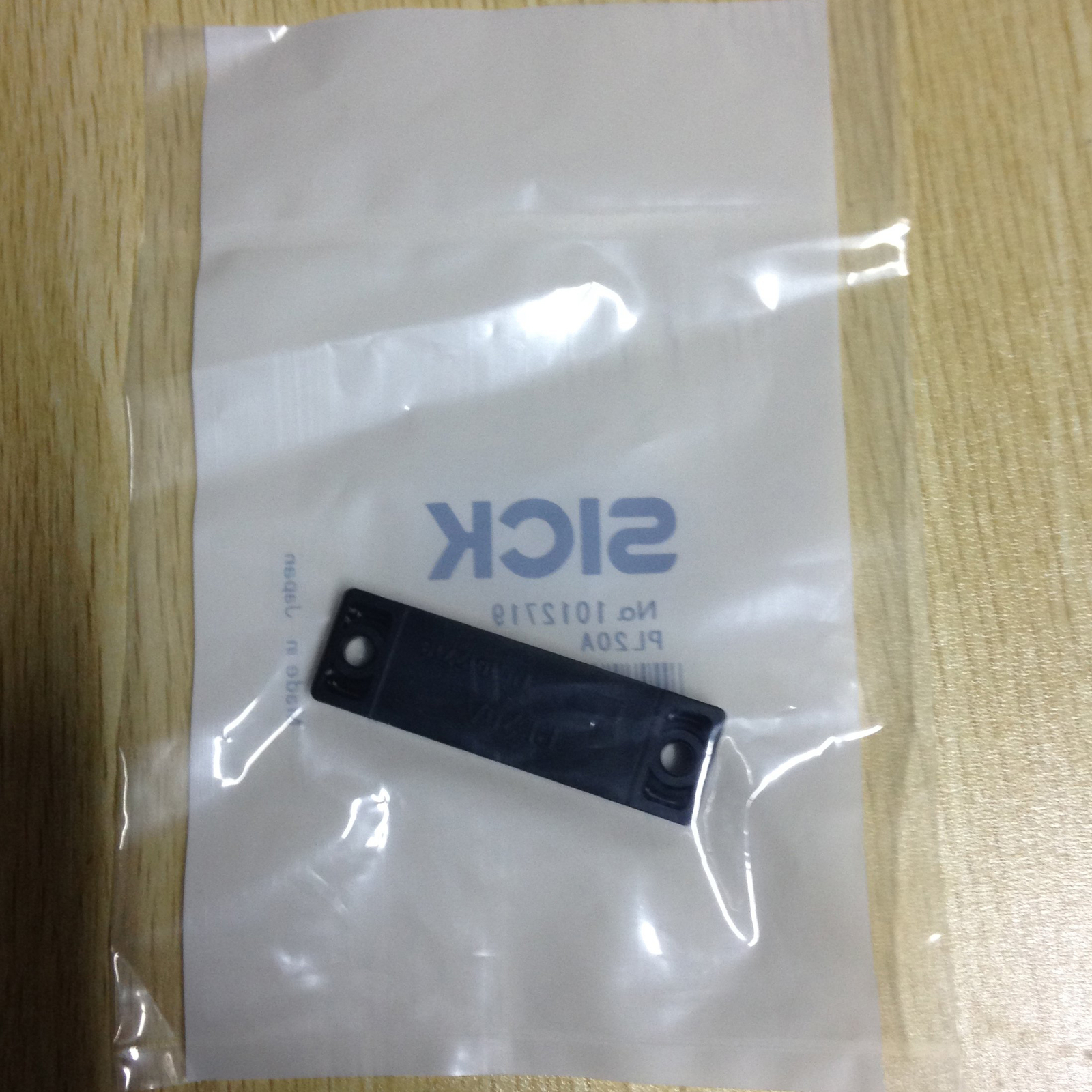 ONE NEW for SICK PL20A Photoelectric sensor reflector FREE SHIPPING | eBay