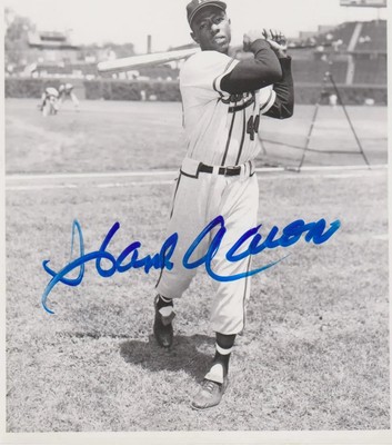 HANK AARON SIGNED PHOTO AUTOGRAPH ATLANTA BRAVES ORIGINAL SIGNATURE ...