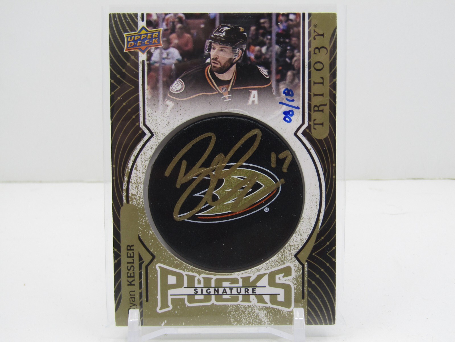 RYAN KESLER 2017-18 UD TRILOGY SIGNATURE PUCKS AUTOGRAPH AUTO #08/18 ...