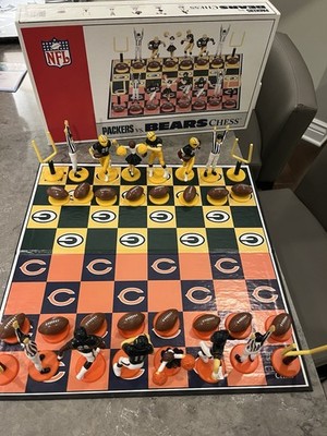 Green Bay Packers 2002 Chess Board Game NFL vs Chicago Bears Edition ...