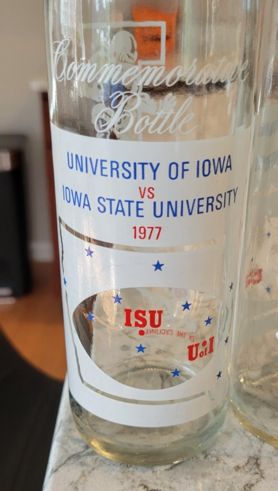 Vintage Pepsi Bottle Iowa Iowa State Football 1977 16 oz W/ Caddy Case ...